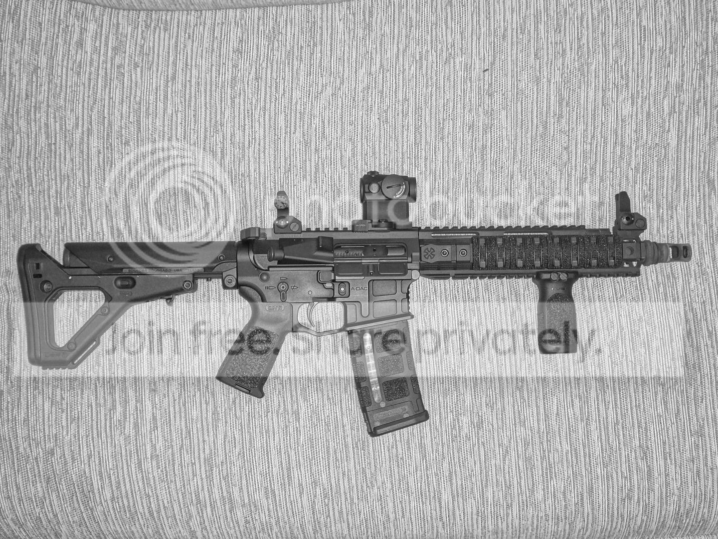 Video of one of my full auto 10.5" AR15s with a RDIAS and M4-2000 ...
