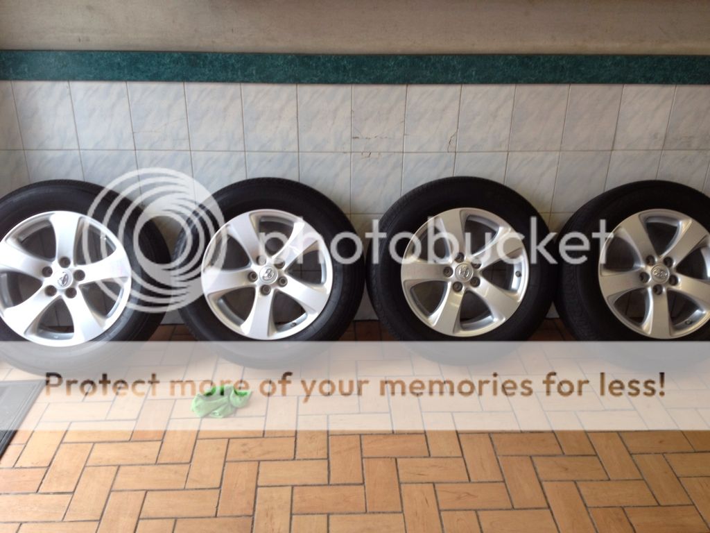 2011 sienna 17" 5spoke star rims with tires | Toyota Sienna Forum ...
